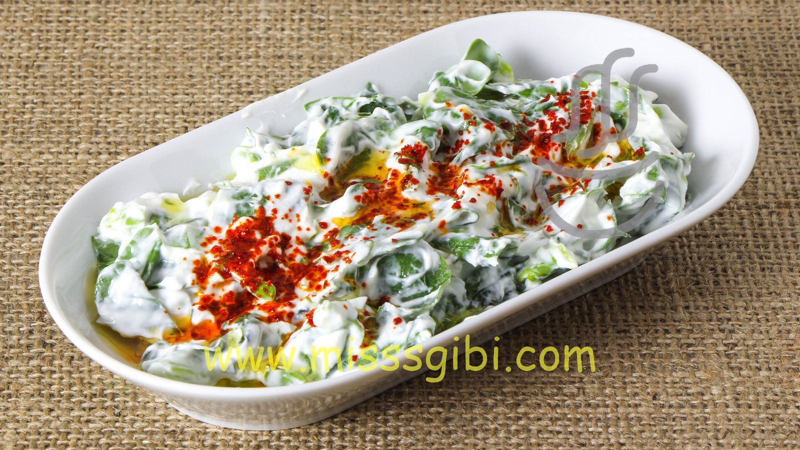 Yoğurtlu Semizotu Salatası Tarifi - MisssGibi Yemek Tarifleri