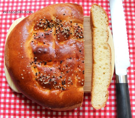 Pastane Usulü Ramazan Pidesi Tarifi - MisssGibi Yemek Tarifleri